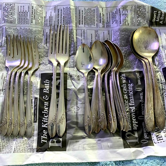 Oneida | Dining | Oneida Community Queen Bess Flatware | Poshmark